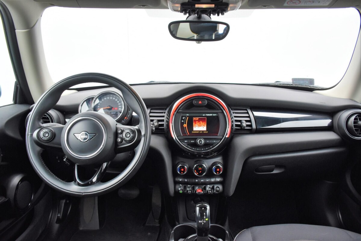 Używany MINI One '2019 Benzyna 102KM Aut. | Bawaria Motors Gdańsk ...