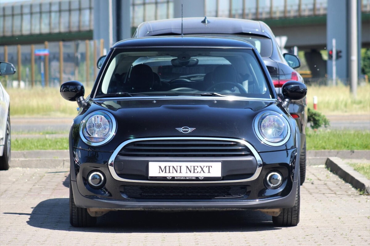 Używany MINI One '2020 Benzyna 102KM Manual | Bawaria Motors Warszawa ...