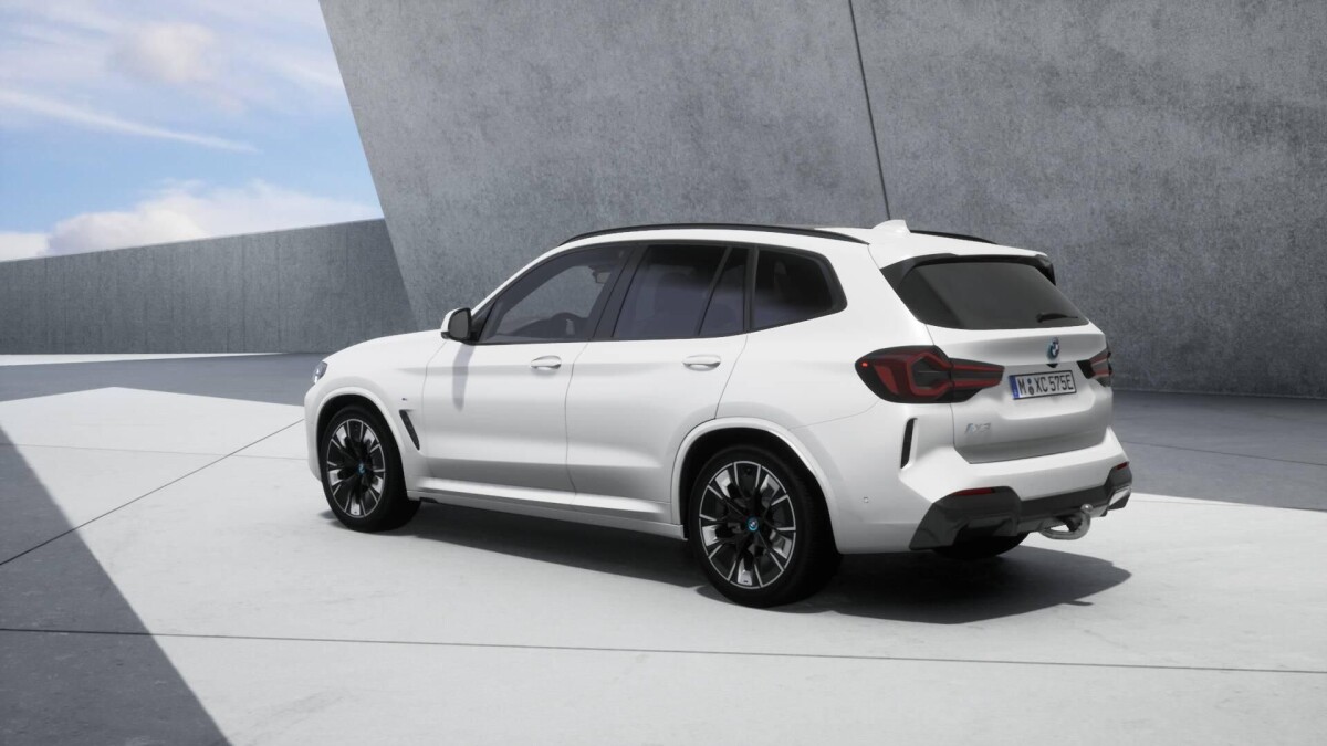 BMW iX3 | Biały | SUV | Elektryczny | 286KM | 0cm3 | 14100 ...